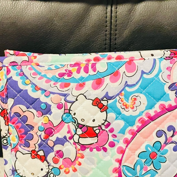 Vera Bradley | Bags | Hello Kitty Vera Bradley Trapeze Cosmetic Makeup ...
